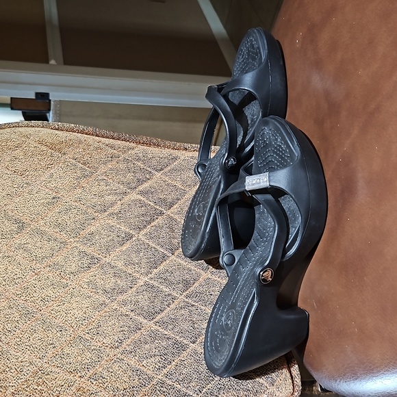 CROCS | Shoes | Crocs Cyprus Black Slip On Strappy High Heels Sandals ...